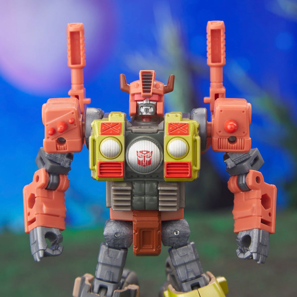 Transformers Generations Legacy Evolution Deluxe Junkion Crashbar ...